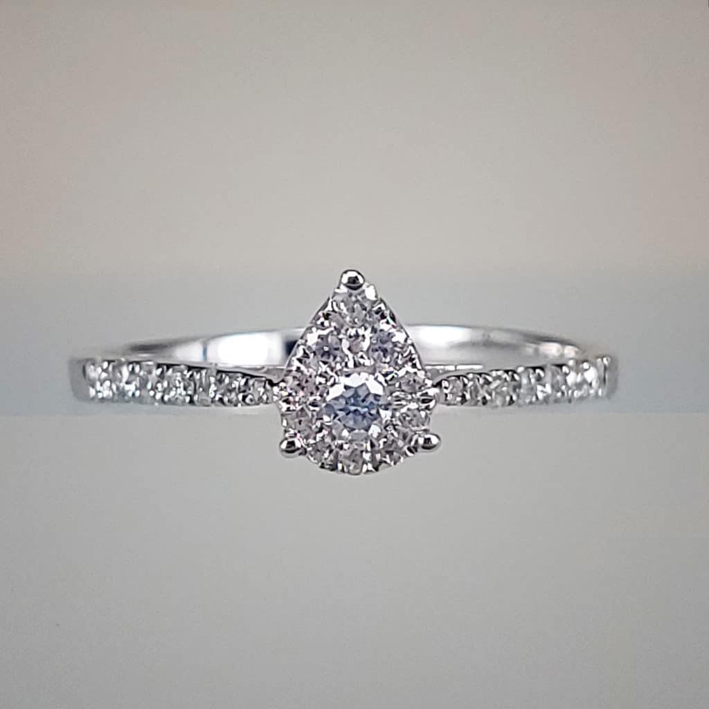 Pear Shaped Diamond Encrusted Fashion Ring w Briliant Round Diamond